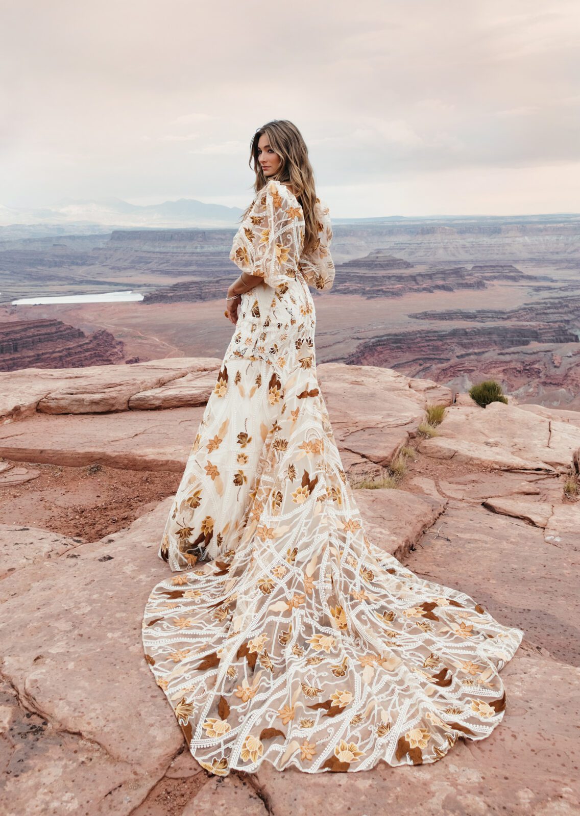 Best Non-Traditional Wedding Gowns for 2023 - Australia & New Zealand ...